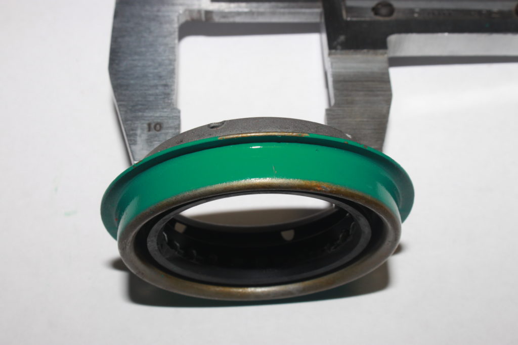 4508467 FORD - сальник привода АКПП